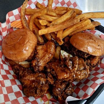 Best Food Trucks | Belly's Sliders & Wings - menu