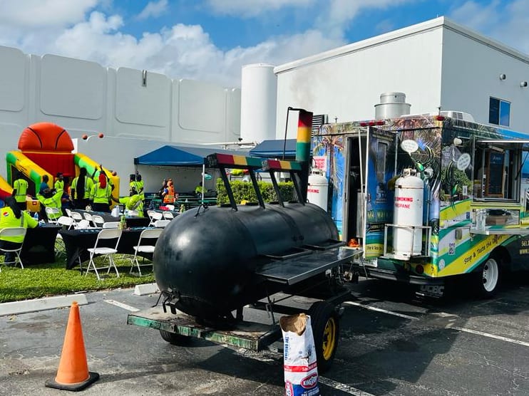 Best Food Trucks | Mr.Mack Island Grill