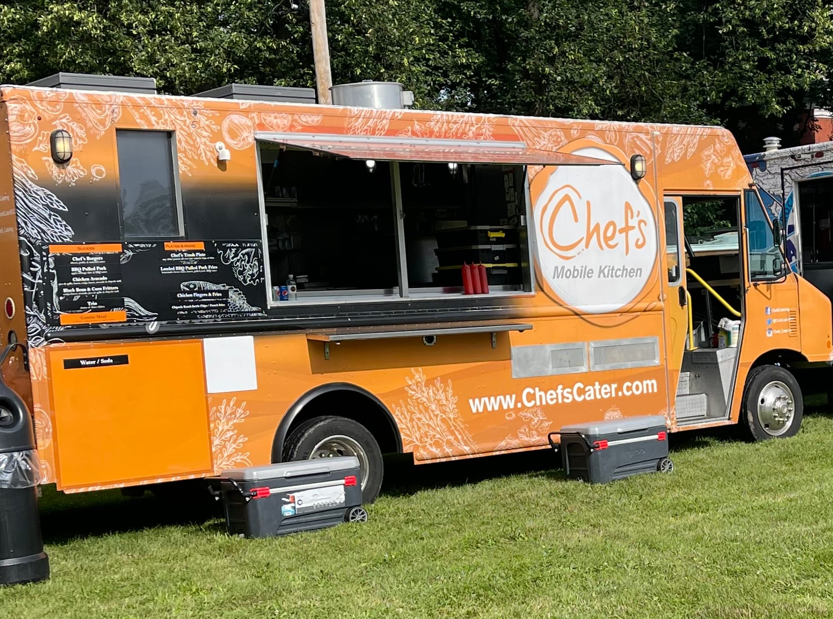 Best Food Trucks | Chefs mobile kitchen